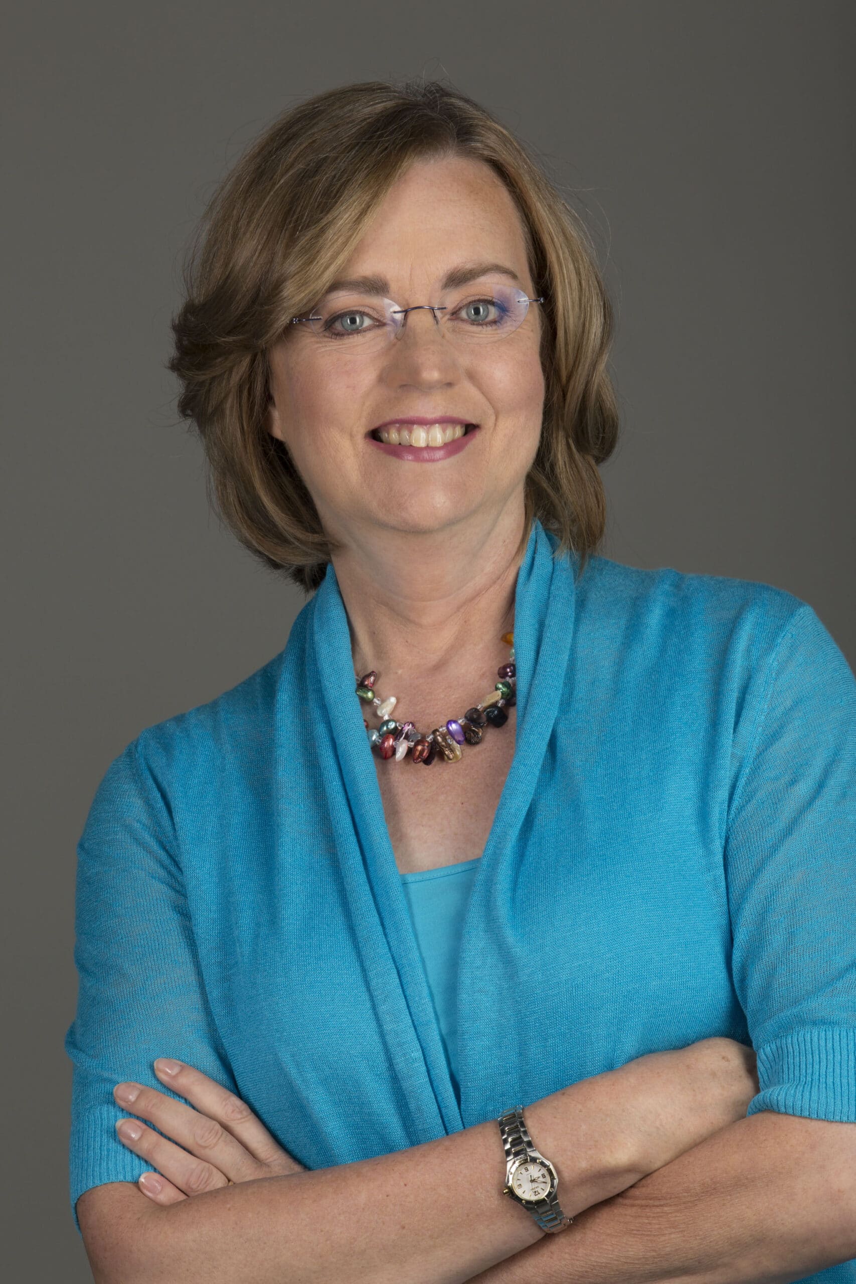 Photo Clues that Reveal Family History - Maureen Taylor